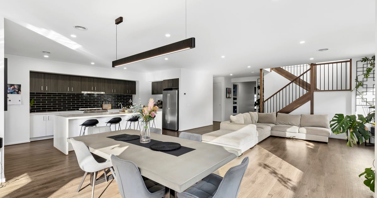2 Shield Place, Armstrong Creek VIC 3217 - property.com.au
