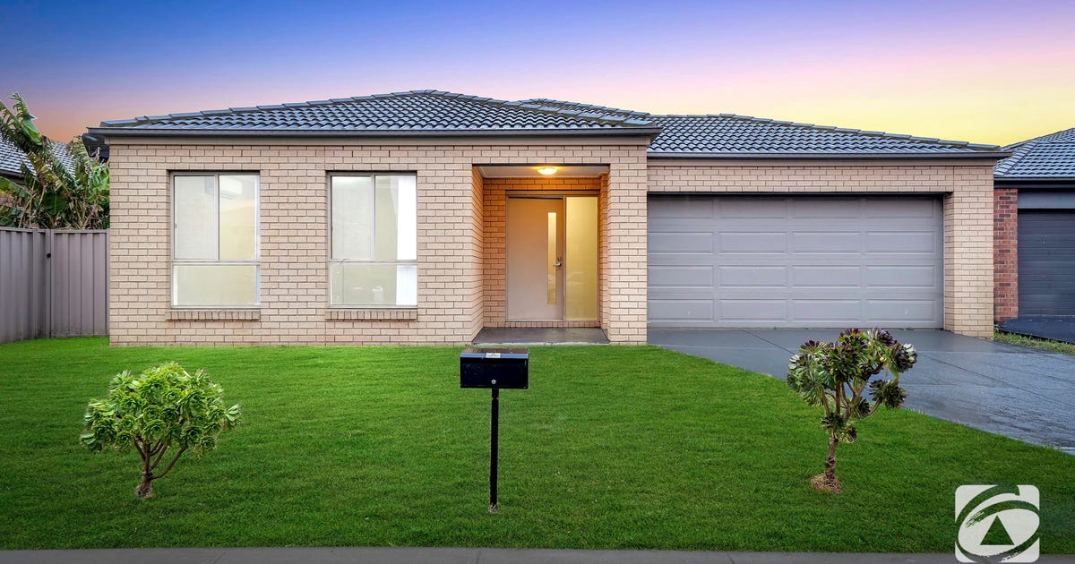 18 Tarango Drive, Point Cook VIC 3030 - property.com.au