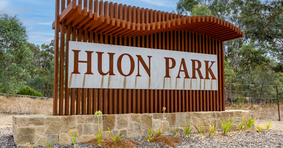 12 Arwon Road, Huon Creek VIC 3691 - property.com.au