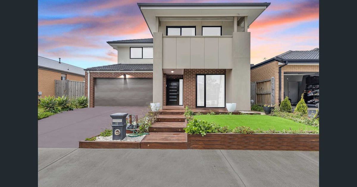 13 Onoway Approach, Mickleham VIC 3064 - property.com.au