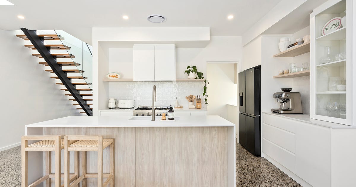 10B Tamblin Street, Fairy Meadow NSW 2519 - property.com.au