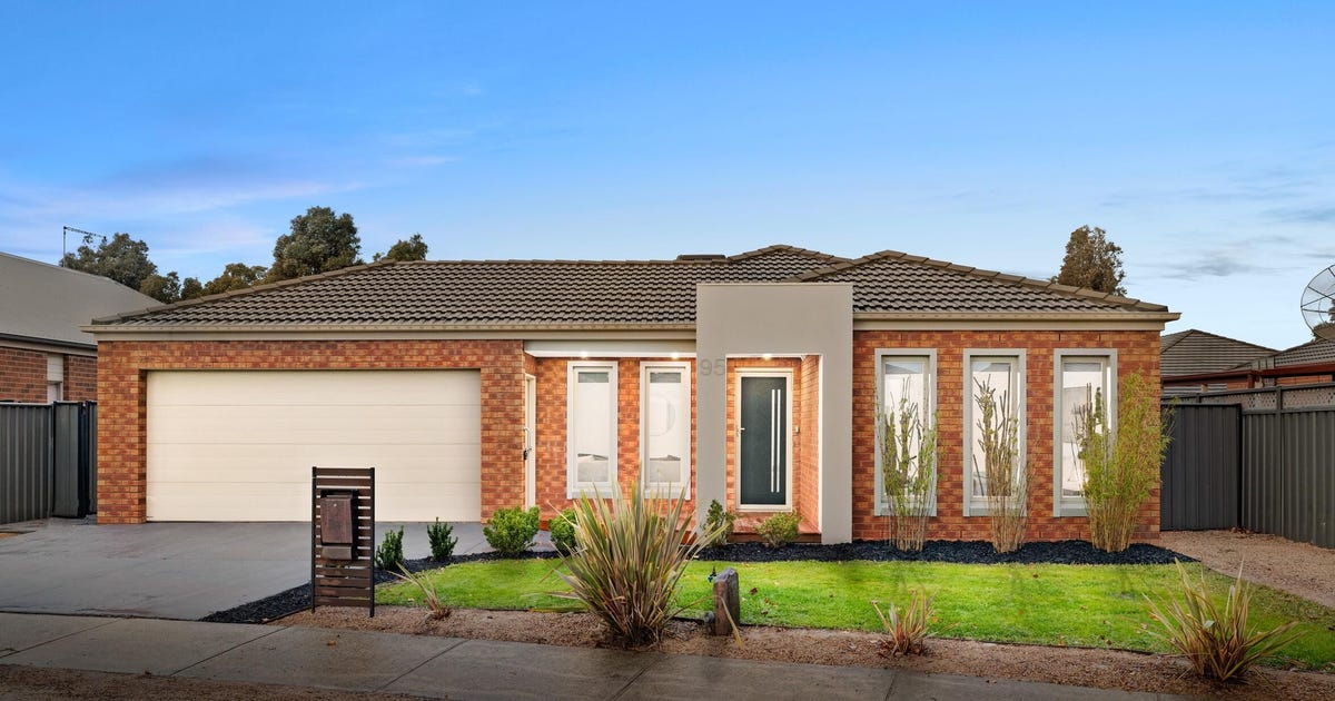 95 Mareeba Way, Craigieburn VIC 3064 - property.com.au