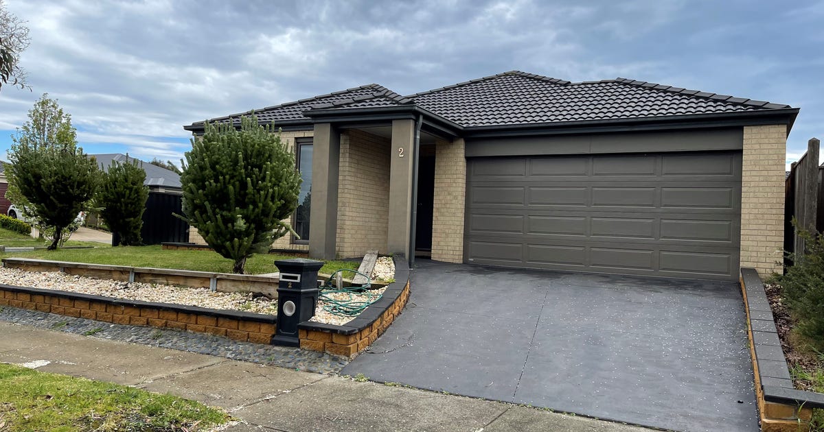 2 Crestway Drive, Cranbourne North VIC 3977 - property.com.au