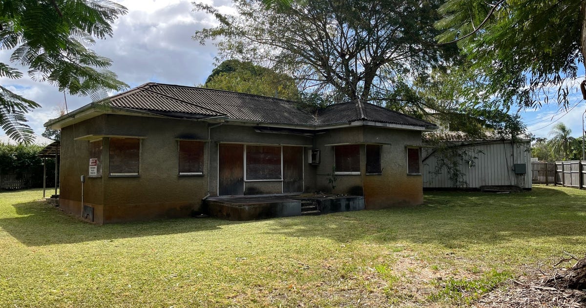2 Enright Street, Mysterton QLD 4812 - property.com.au