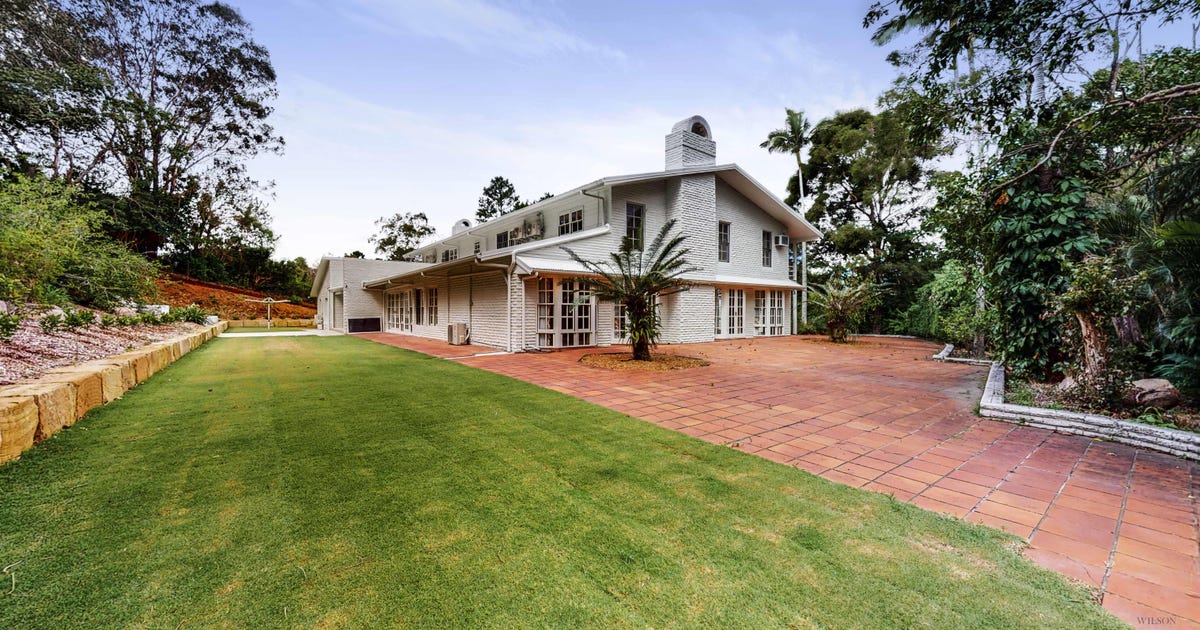 243 Moons Lane, Brookfield QLD 4069 - property.com.au