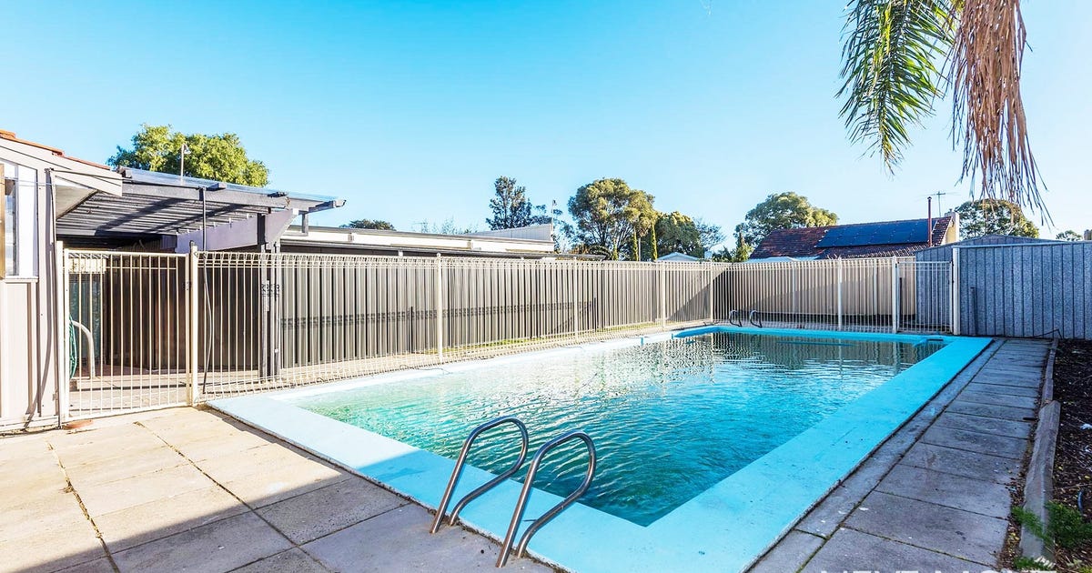 5 Curan Street, Coolbellup WA 6163 - property.com.au