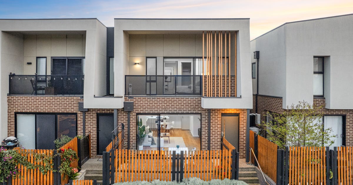 376 Point Cook Road, Point Cook VIC 3030 - property.com.au