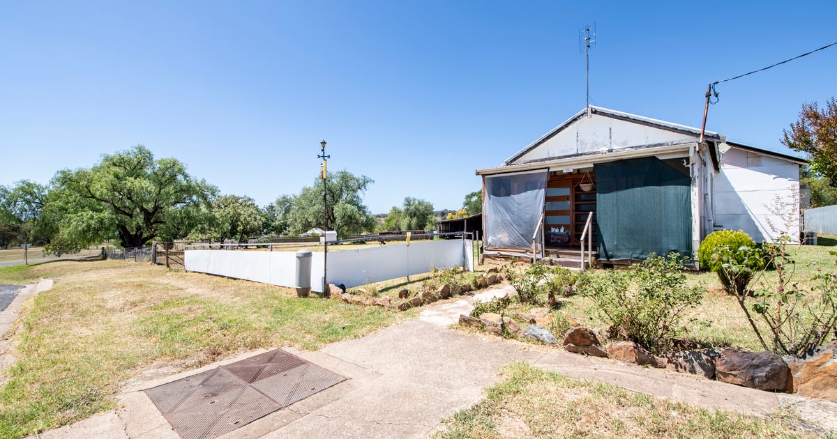 11 Mackeral Street, Mumbil NSW 2820 - property.com.au