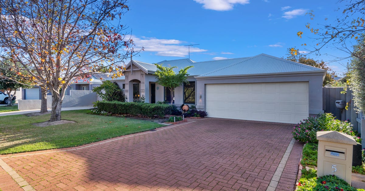 5 Onslow Court, Erskine WA 6210 - property.com.au