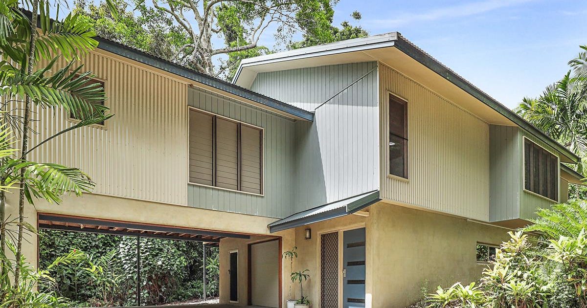 17-19 Frond Close, Redlynch QLD 4870 - property.com.au