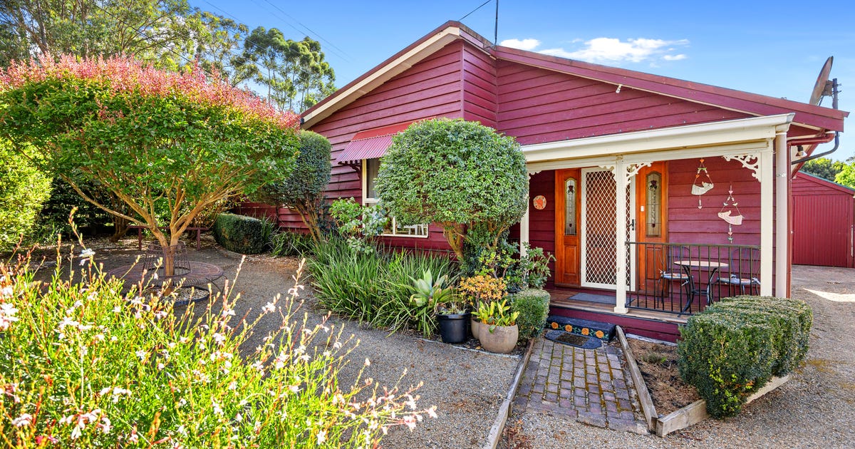 15 James Street, Millgrove VIC 3799 - property.com.au