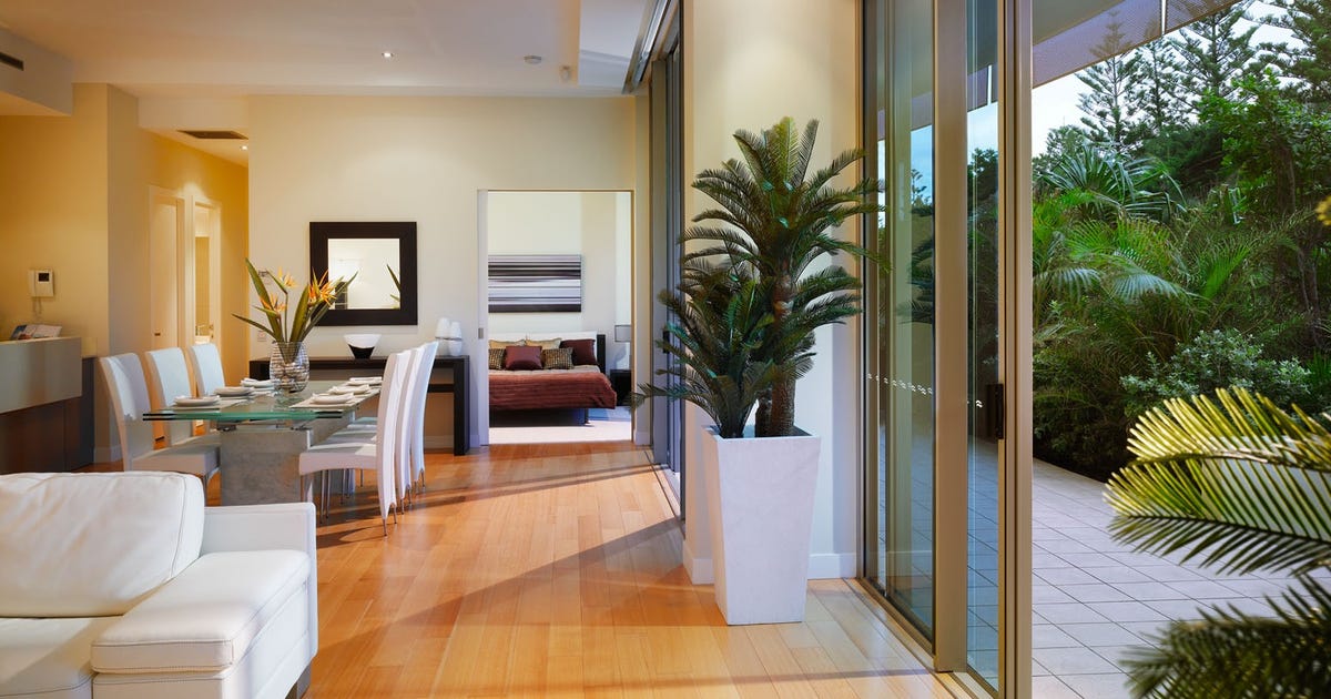 102/252 Hedges Avenue, Mermaid Beach QLD 4218 - property.com.au