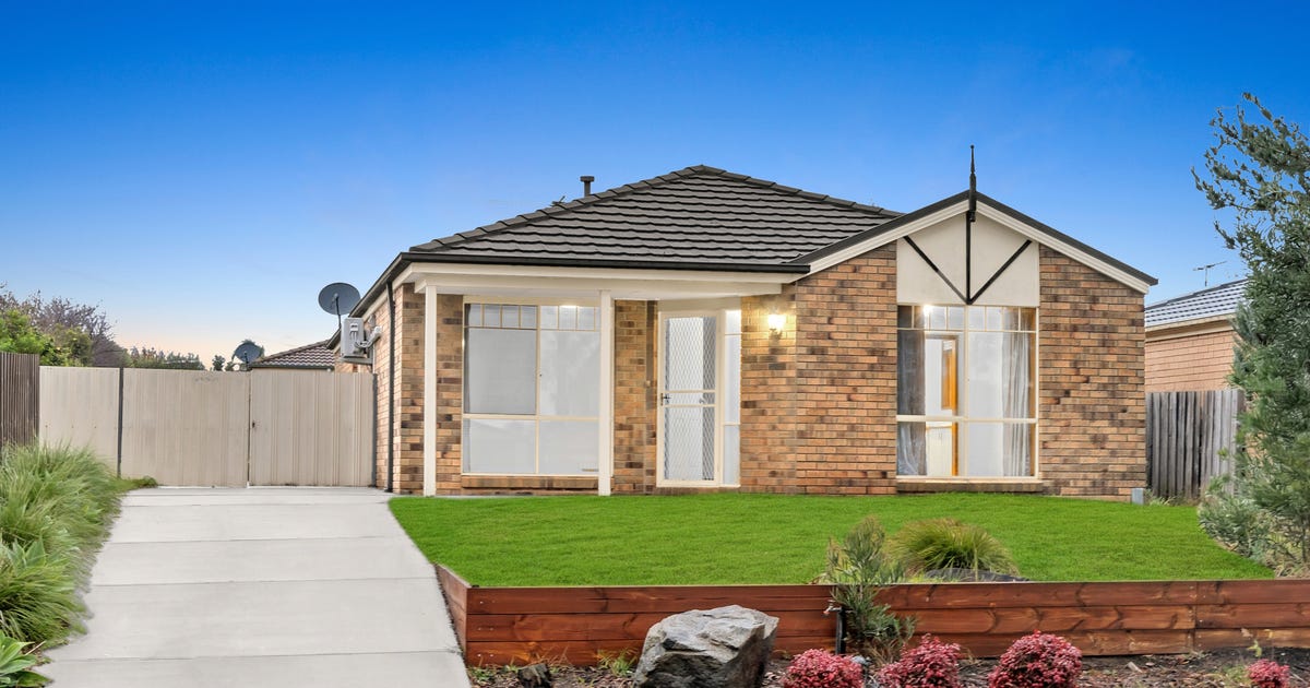 41 Central Parkway, Cranbourne West VIC 3977 - property.com.au