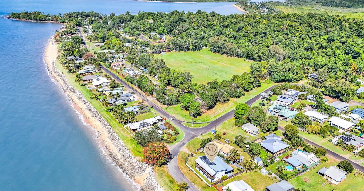1 Esplanade, Flying Fish Point QLD 4860 - property.com.au