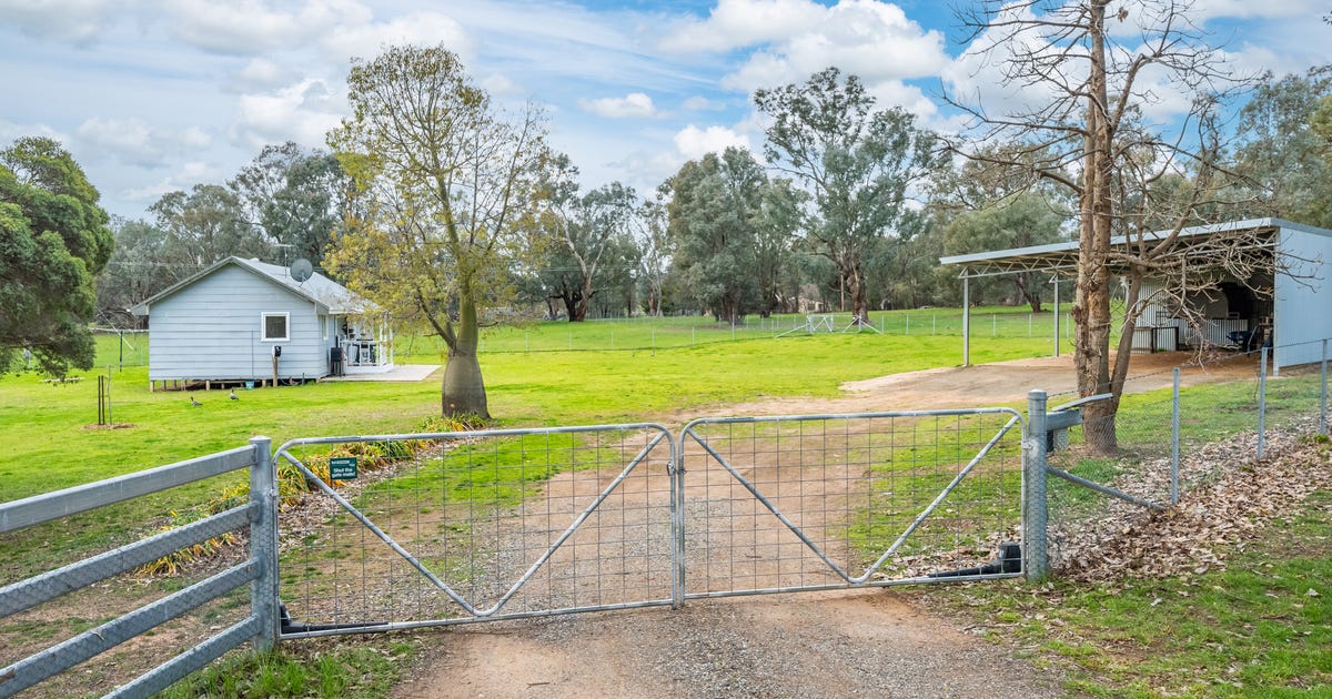 11 Echarina Road, Mullengandra NSW 2644 - property.com.au