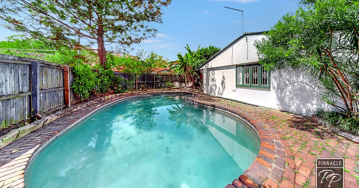 85 Kilkivan Avenue, Kenmore QLD 4069 - property.com.au