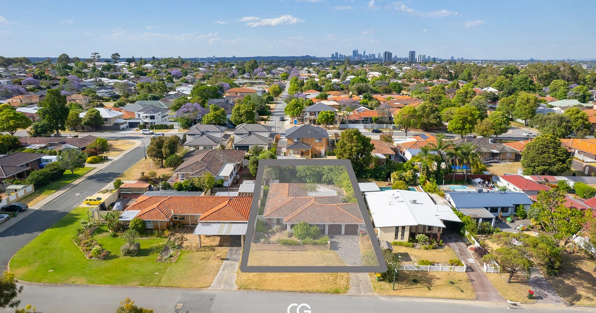 4 Hewitt Way, Booragoon WA 6154 - property.com.au