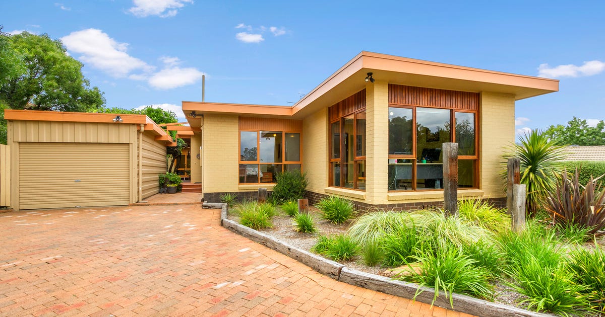 16 Becke Place, Garran ACT 2605 - property.com.au
