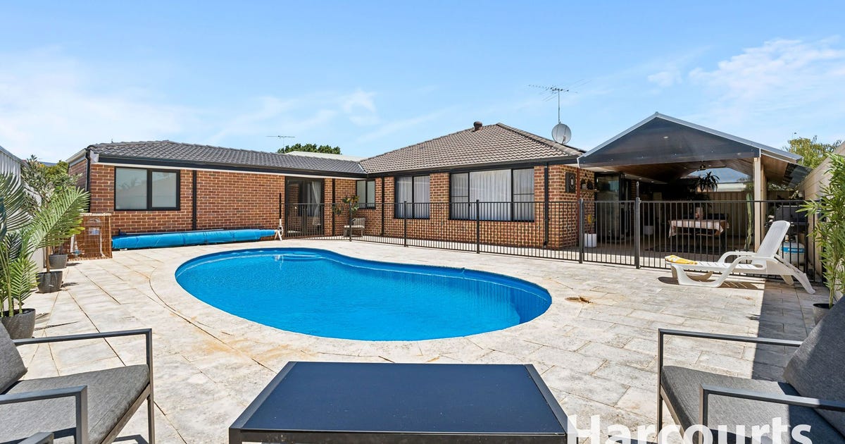 8 Arabella Mews, Currambine WA 6028 - property.com.au