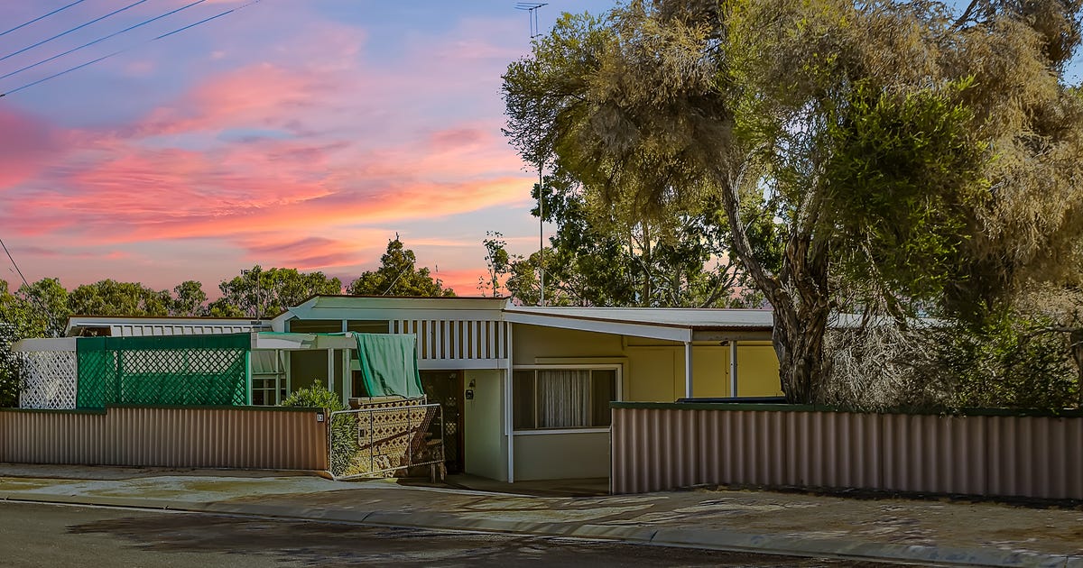 13 Sherwood Avenue, Loxton North SA 5333 - property.com.au