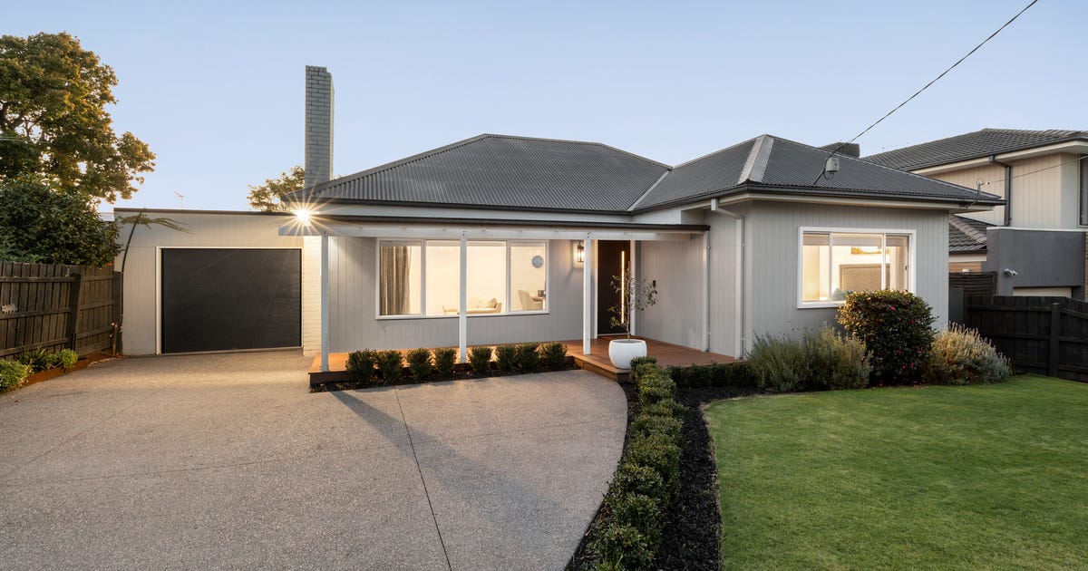 11 Cornfield Grove, Box Hill South VIC 3128 - property.com.au