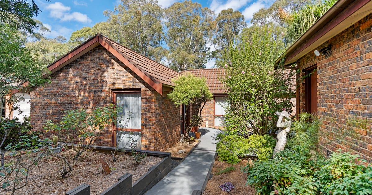 4 Fallon Close, Quakers Hill NSW 2763 - property.com.au