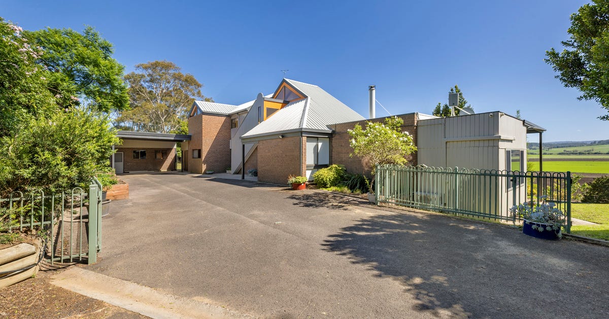 160 Main Road, Lindenow VIC 3865 - property.com.au