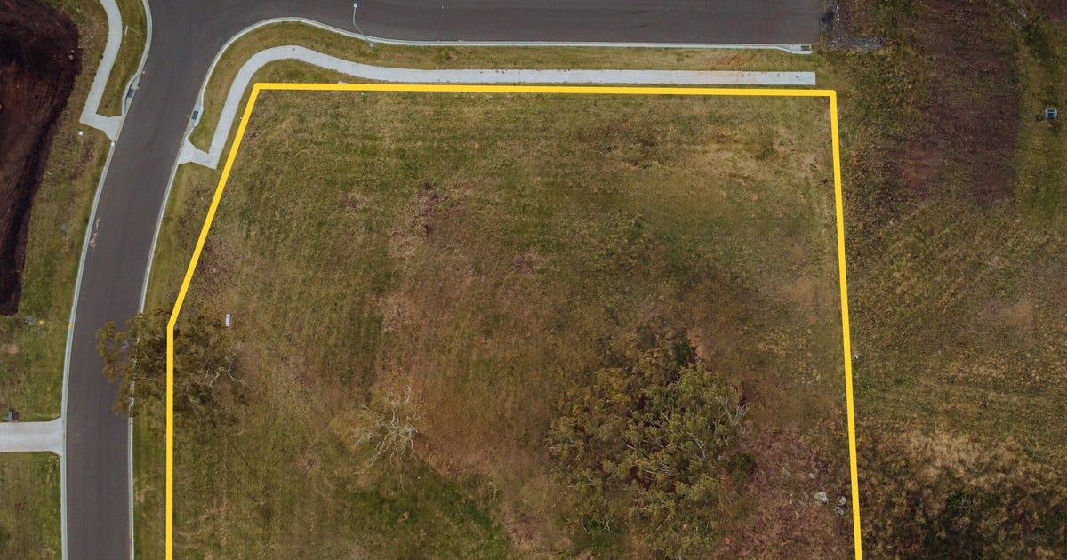 1 Ridgeview Court, Mount Rascal QLD 4350 - property.com.au