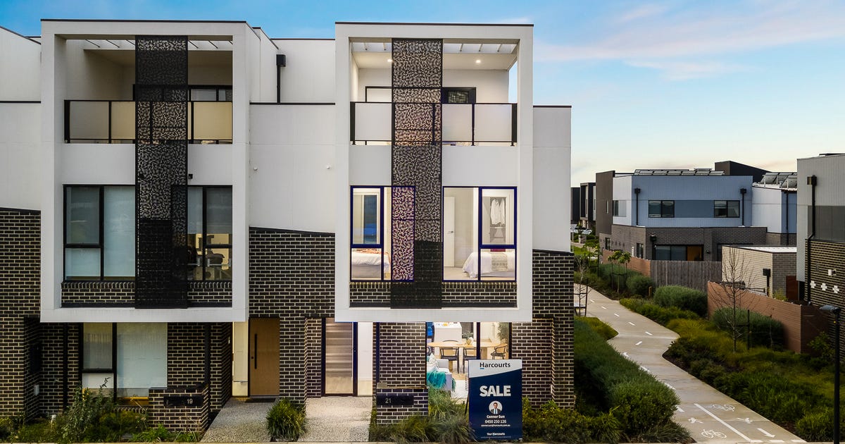 21 Crick Walk, Burwood East VIC 3151 - property.com.au