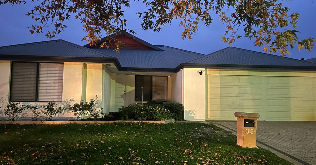 33 Wexcombe Way, Aveley WA 6069 - property.com.au