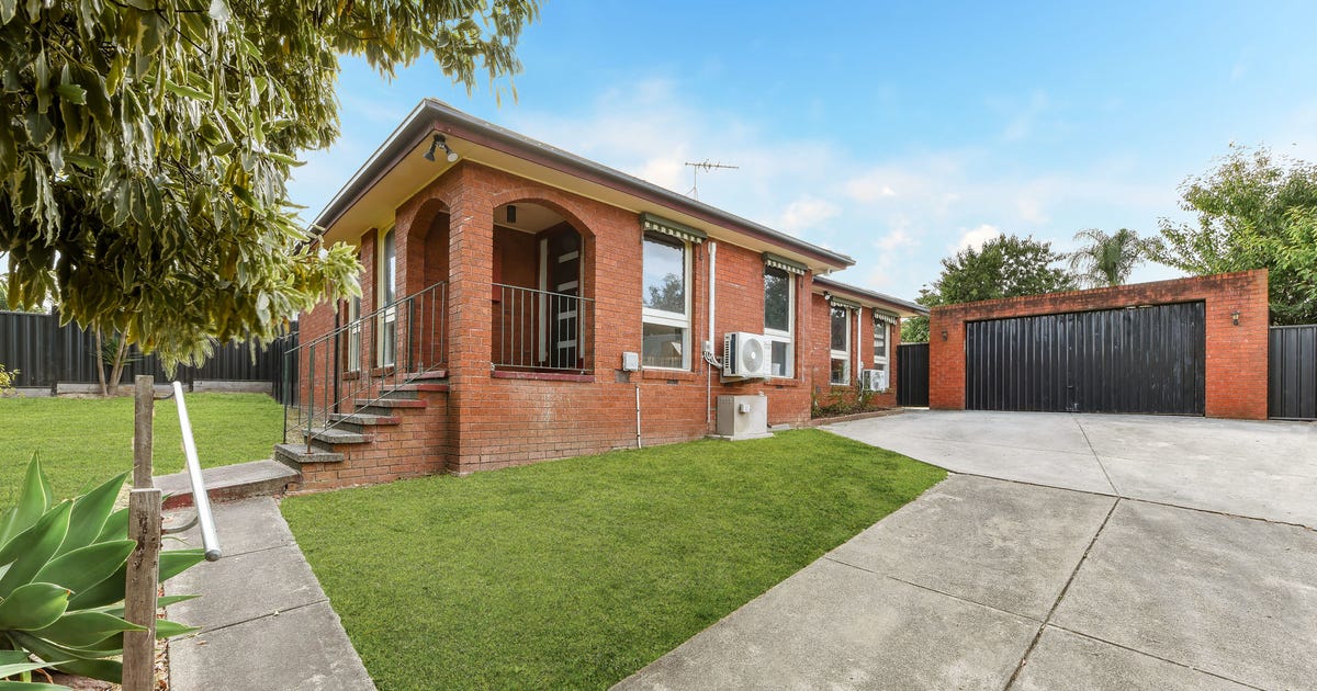 169 James Cook Drive, Endeavour Hills VIC 3802 - property.com.au