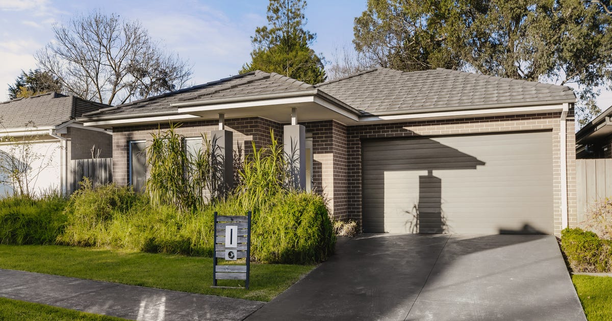 6 Silvergrass Court, Croydon VIC 3136 - property.com.au
