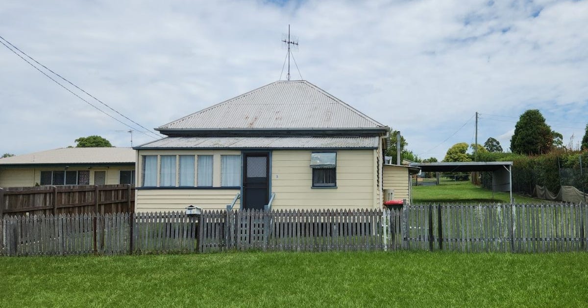 5 Fitzroy Street, Nanango QLD 4615 - property.com.au