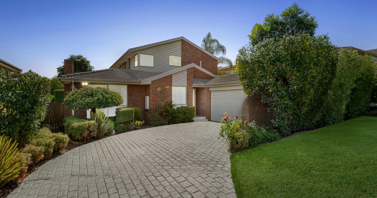 13 Tanya Place, Wheelers Hill VIC 3150 - property.com.au