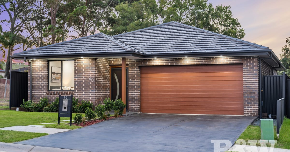 90 Brassil Avenue, Claymore NSW 2559 - property.com.au