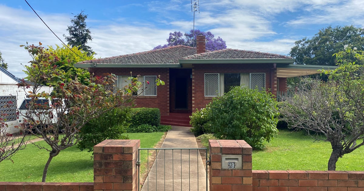 18 Pitt Street, Cowra NSW 2794 - property.com.au