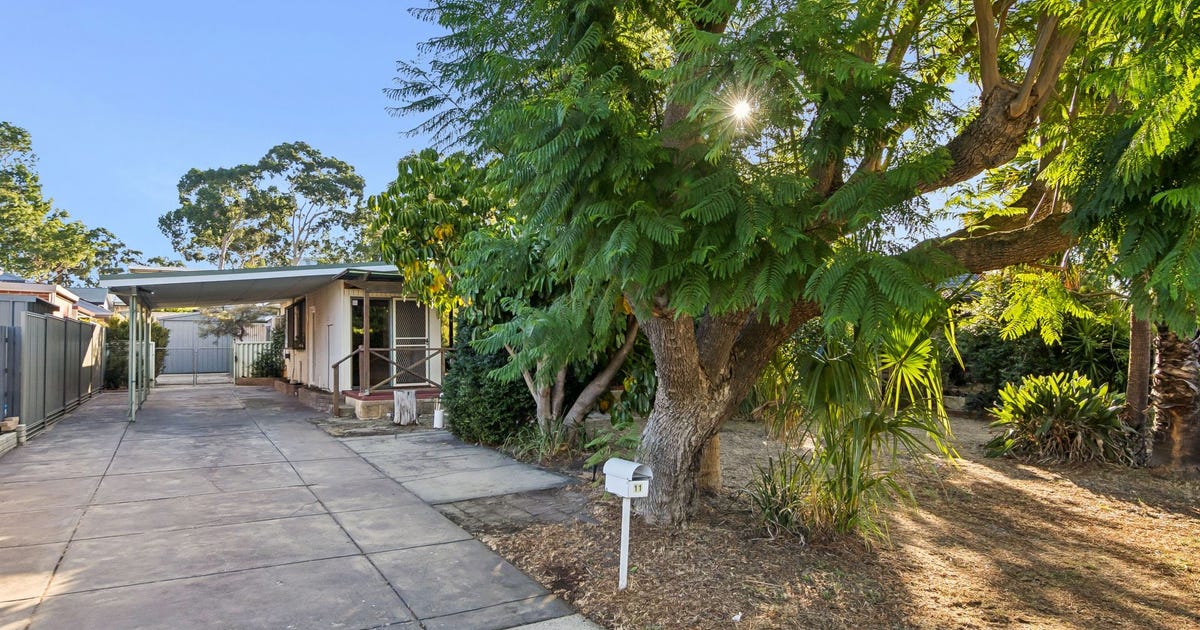 11 Bromley Street, Embleton WA 6062 - property.com.au