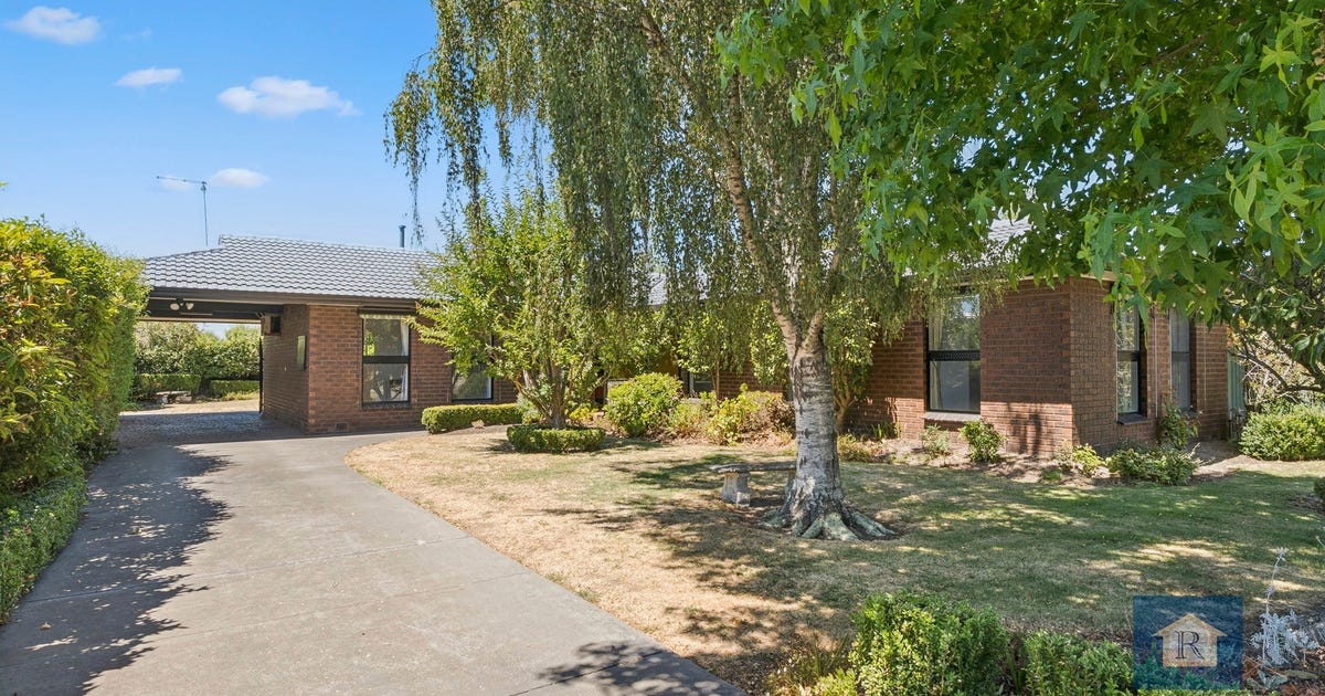 12 Martin Street, Elliminyt VIC 3250 - property.com.au