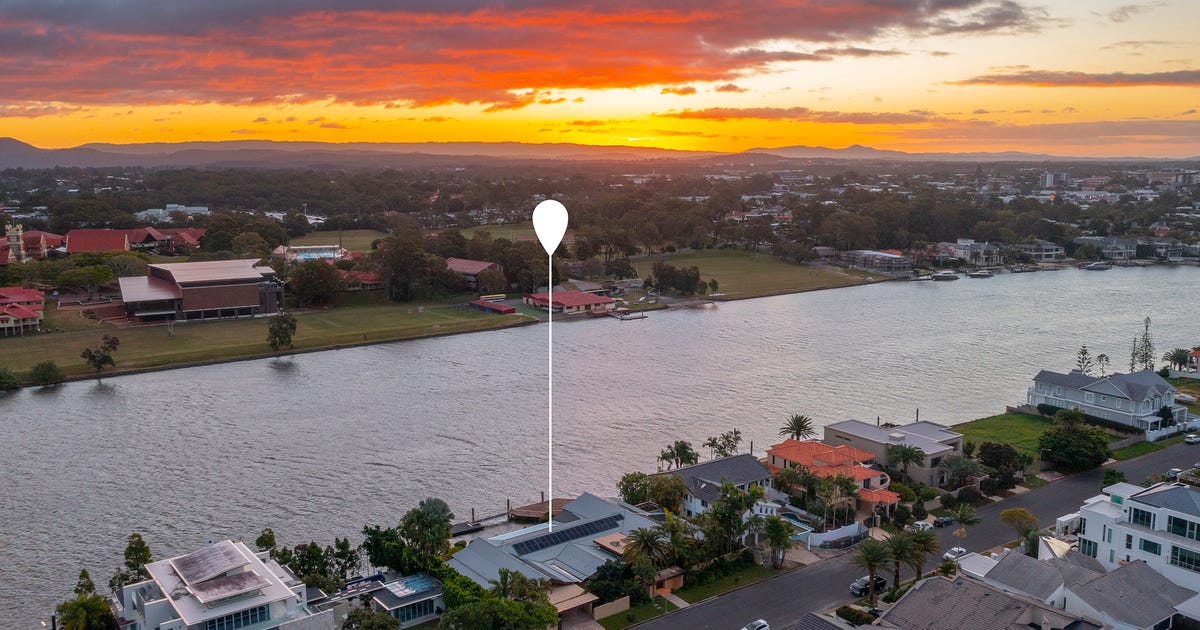 137 Commodore Drive, Surfers Paradise QLD 4217 - property.com.au
