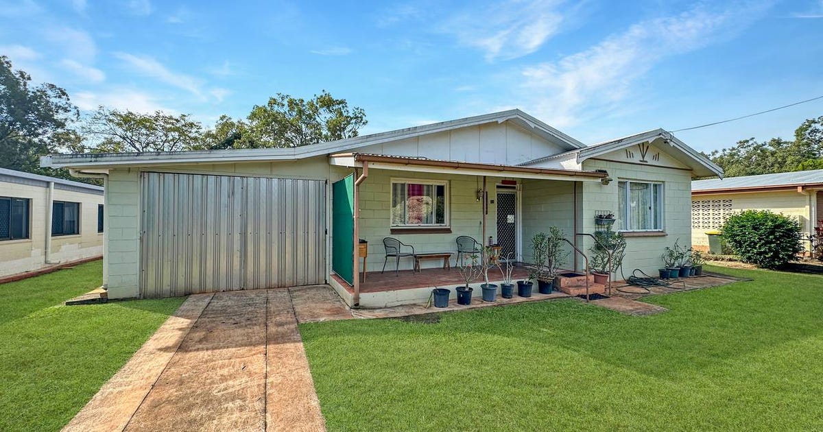 20 Banksia Street, Walkamin QLD 4872 - property.com.au