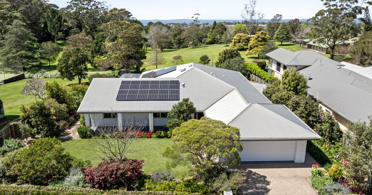 14 Glendower Street, Mount Lofty QLD 4350 - property.com.au
