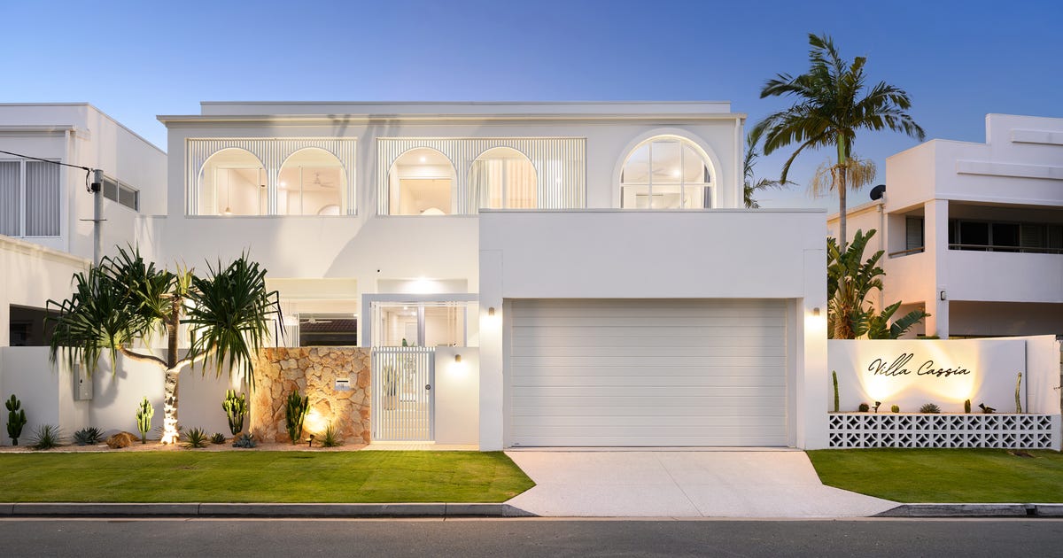 9B Cassia Street, Runaway Bay QLD 4216 - property.com.au