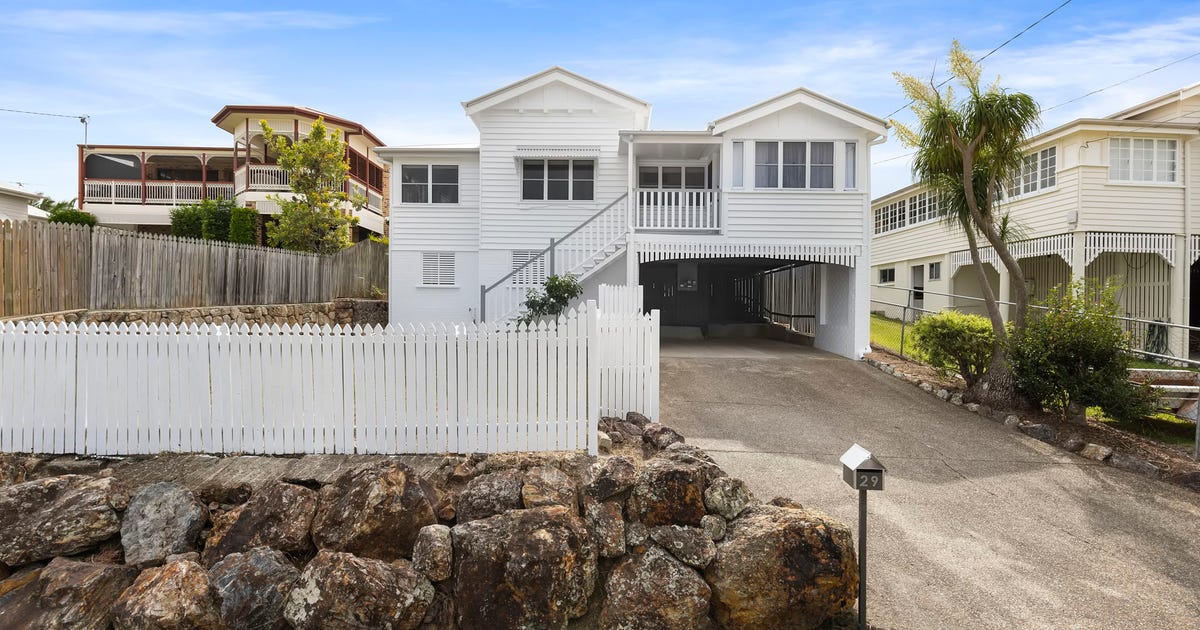 29 Oakley Street, Manly QLD 4179 - property.com.au