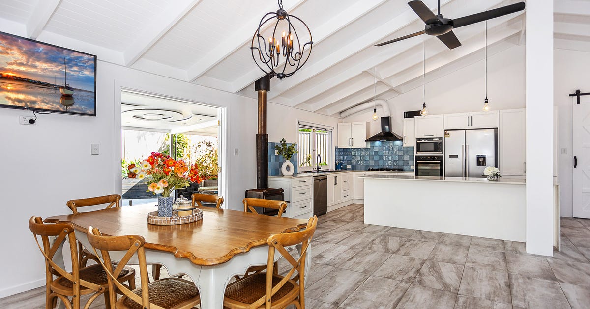 11 Buring Court, Highland Park QLD 4211 - property.com.au