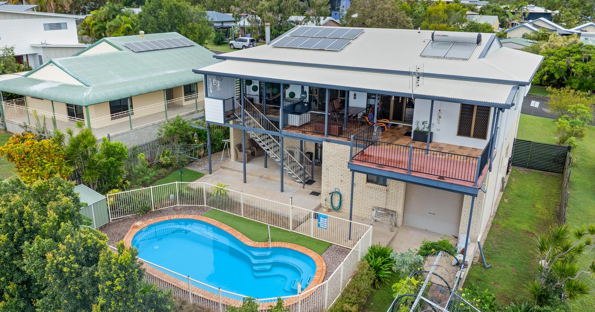 13 Bombala Cres, Rainbow Beach QLD 4581 - property.com.au