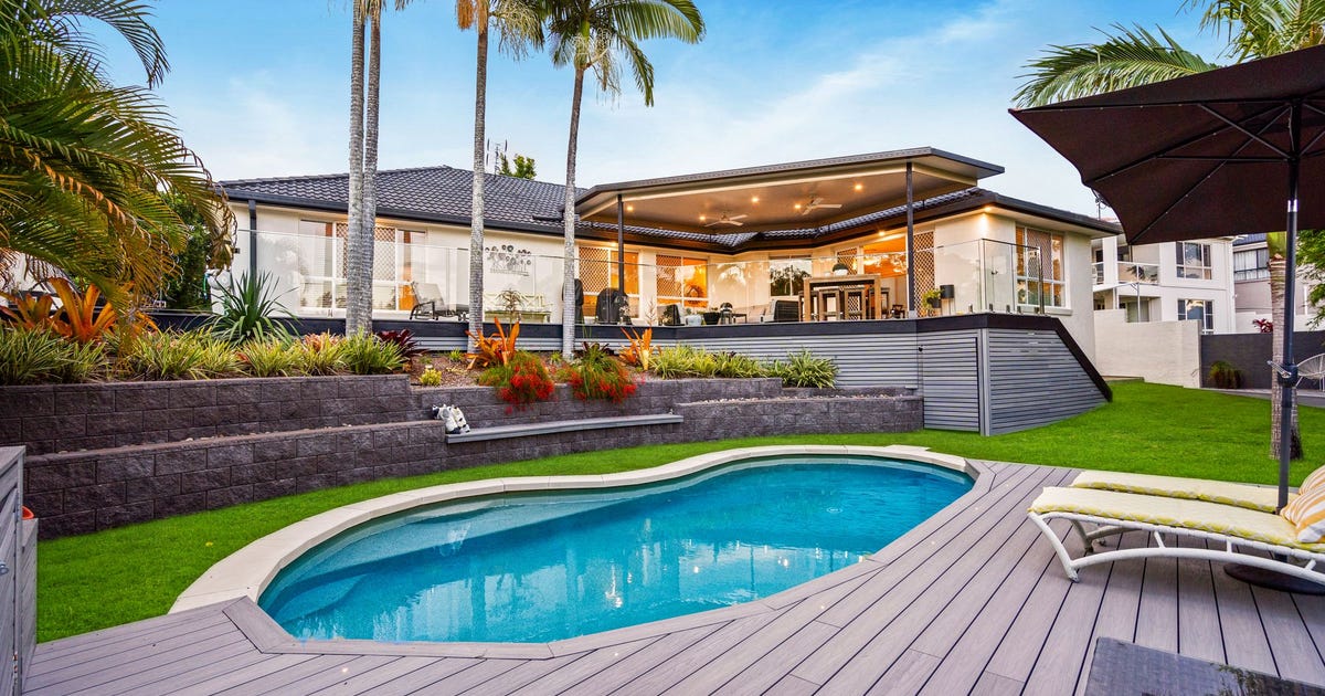 36 Arun Drive, Arundel QLD 4214 - property.com.au