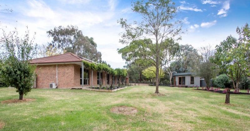 4 Compass Court, Somerville VIC 3912 - property.com.au