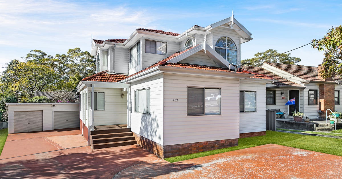 202 Gymea Bay Road, Gymea Bay NSW 2227 - property.com.au
