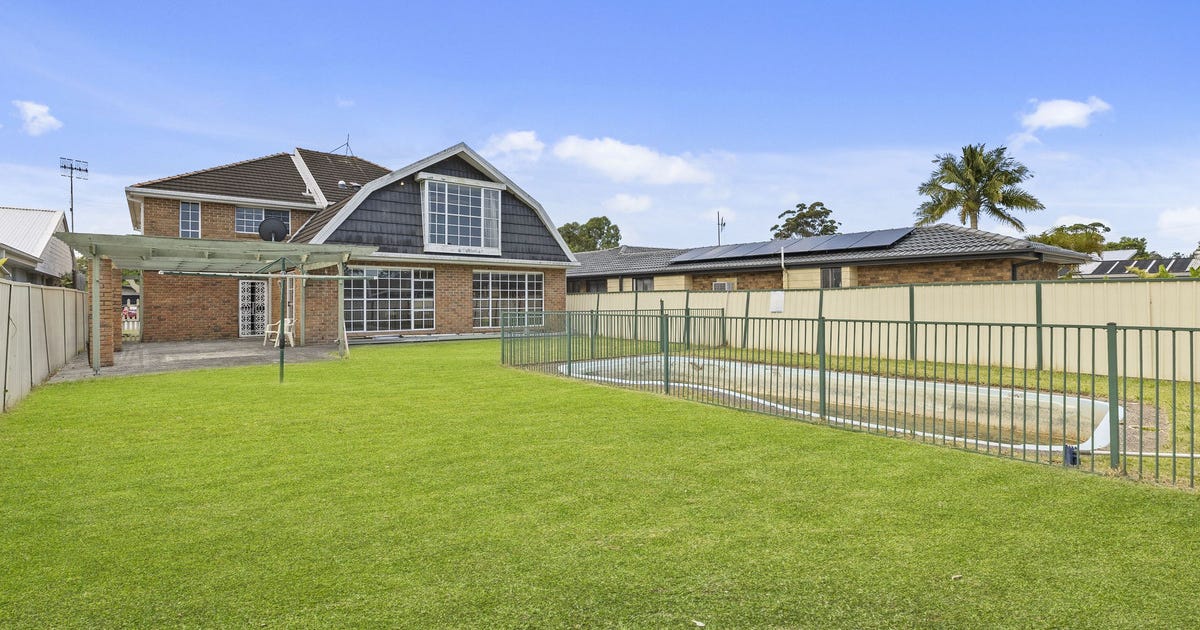 8 Jean Avenue, Berkeley Vale NSW 2261 - property.com.au