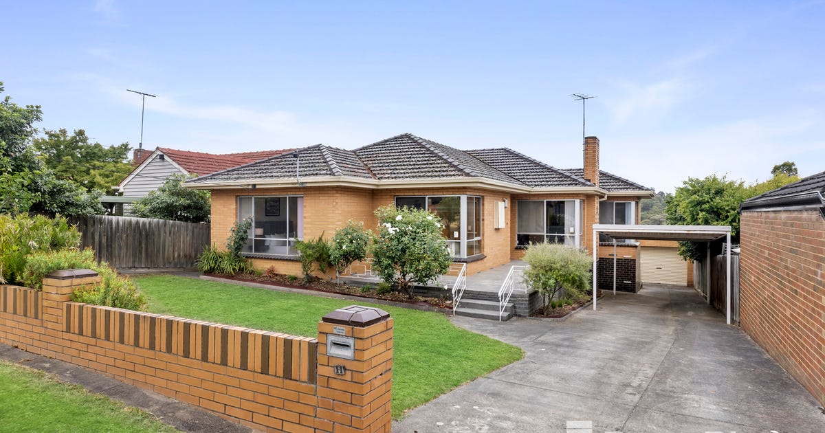 11 Munro Street, Macleod VIC 3085 - property.com.au